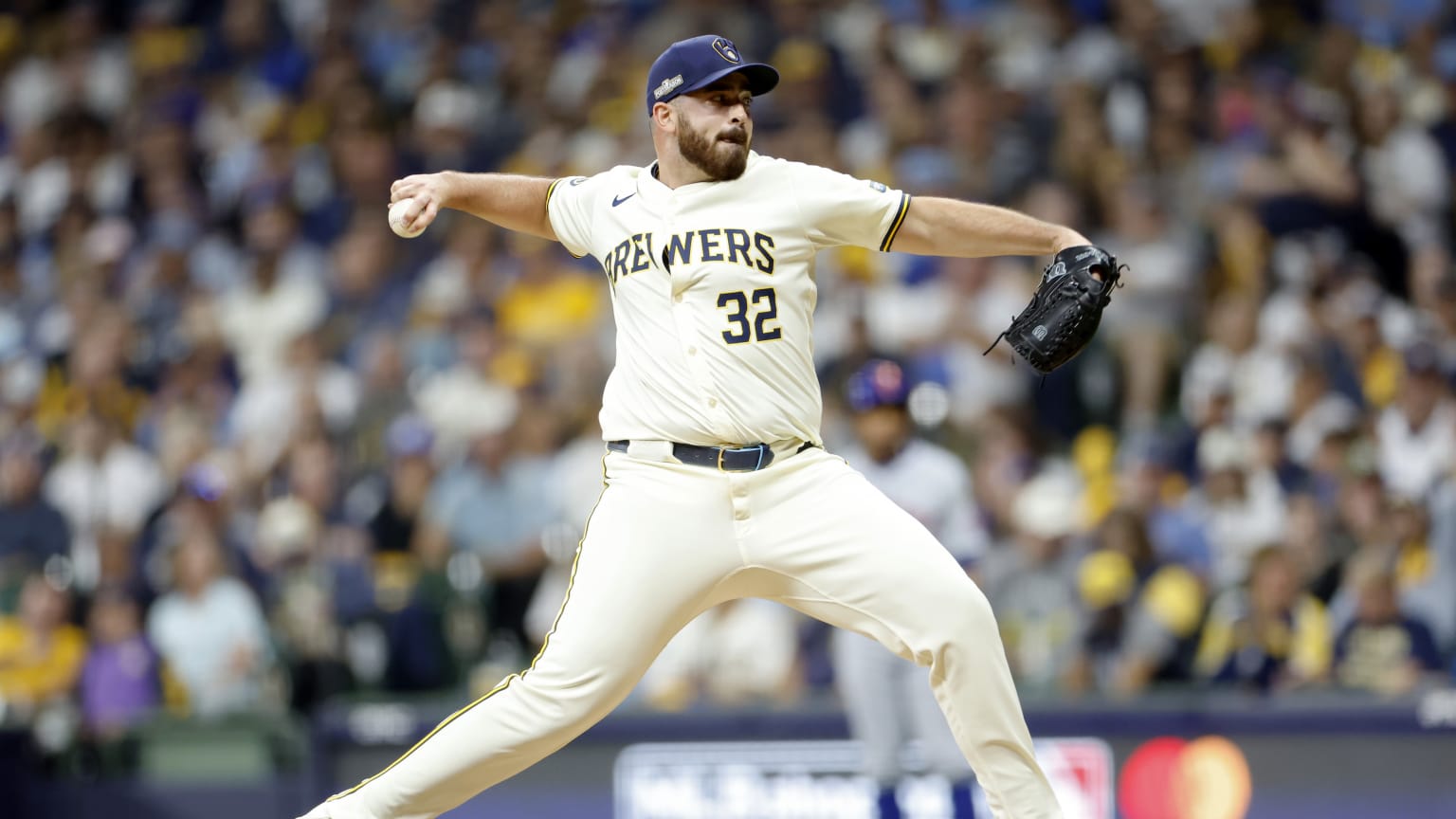 Aaron Civale fans two across three scoreless frames | 10/01/2024 | Milwaukee Brewers