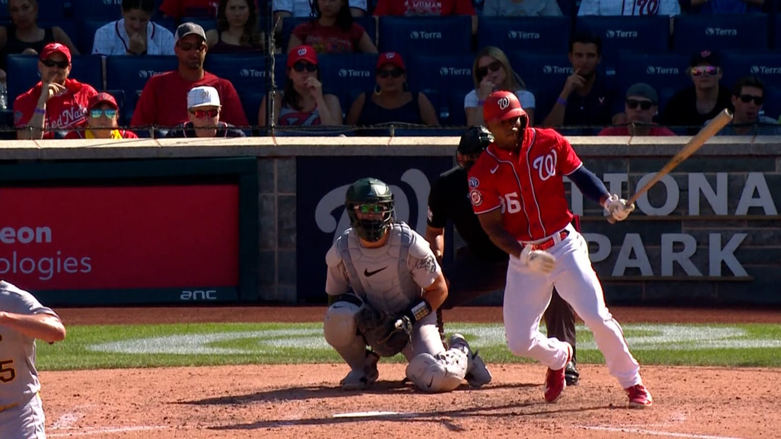 Stone Garrett lines a RBI single | 08/13/2023 | Washington Nationals