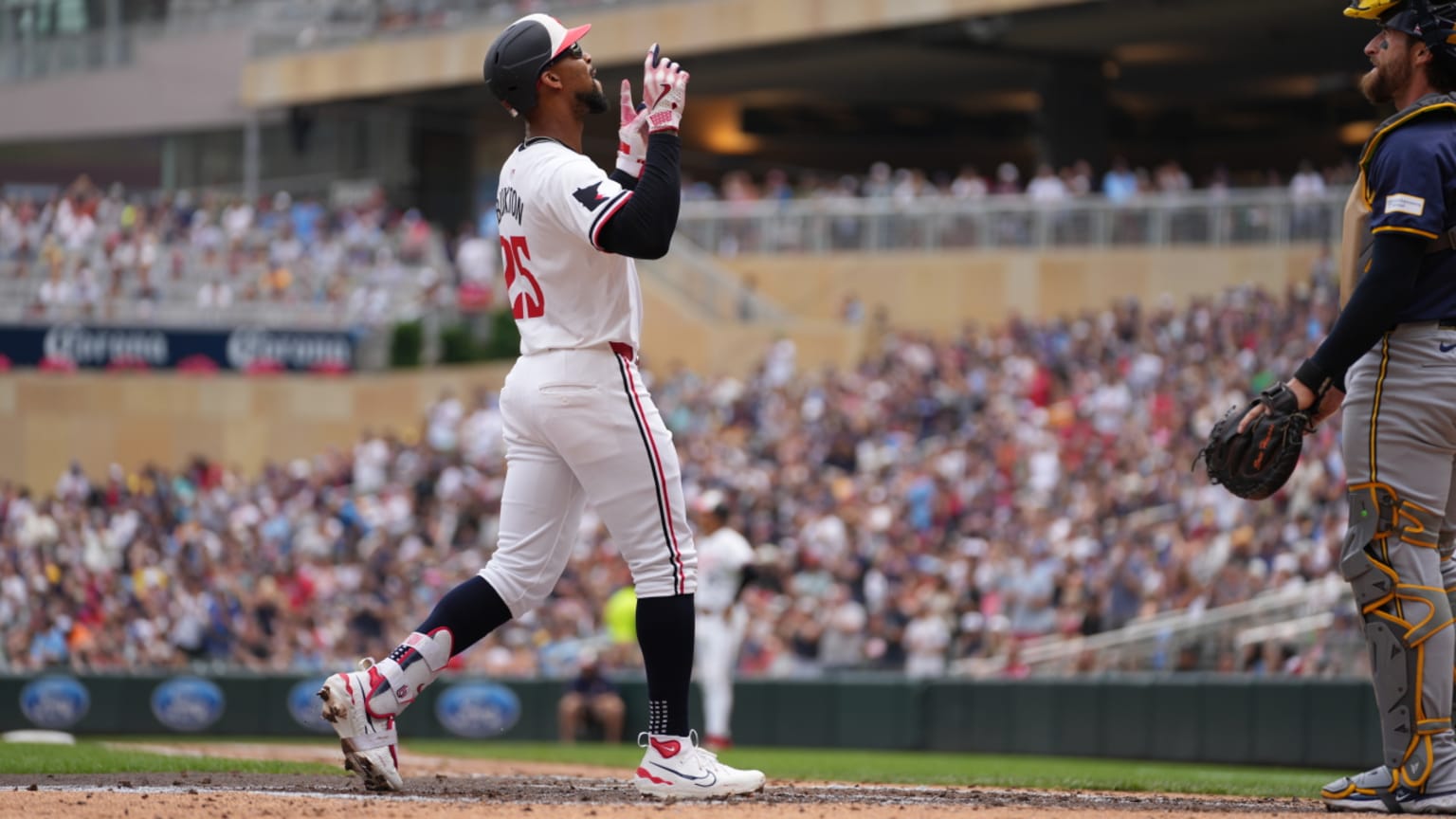 Byron Buxton's solo home run (10) | 07/21/2024 | MLB.com