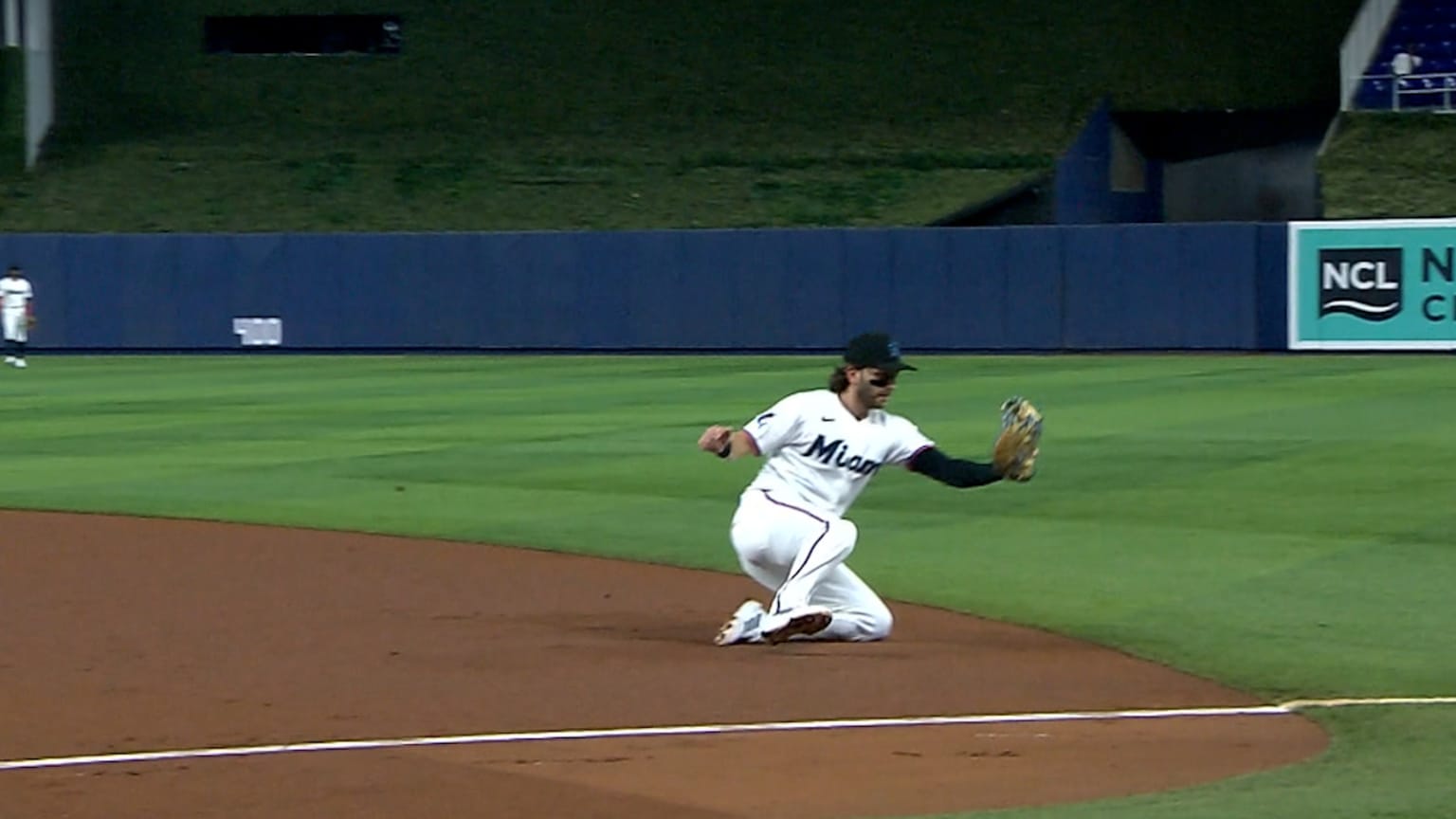 Connor Norby's smooth stop | 05/20/2026 | Miami Marlins