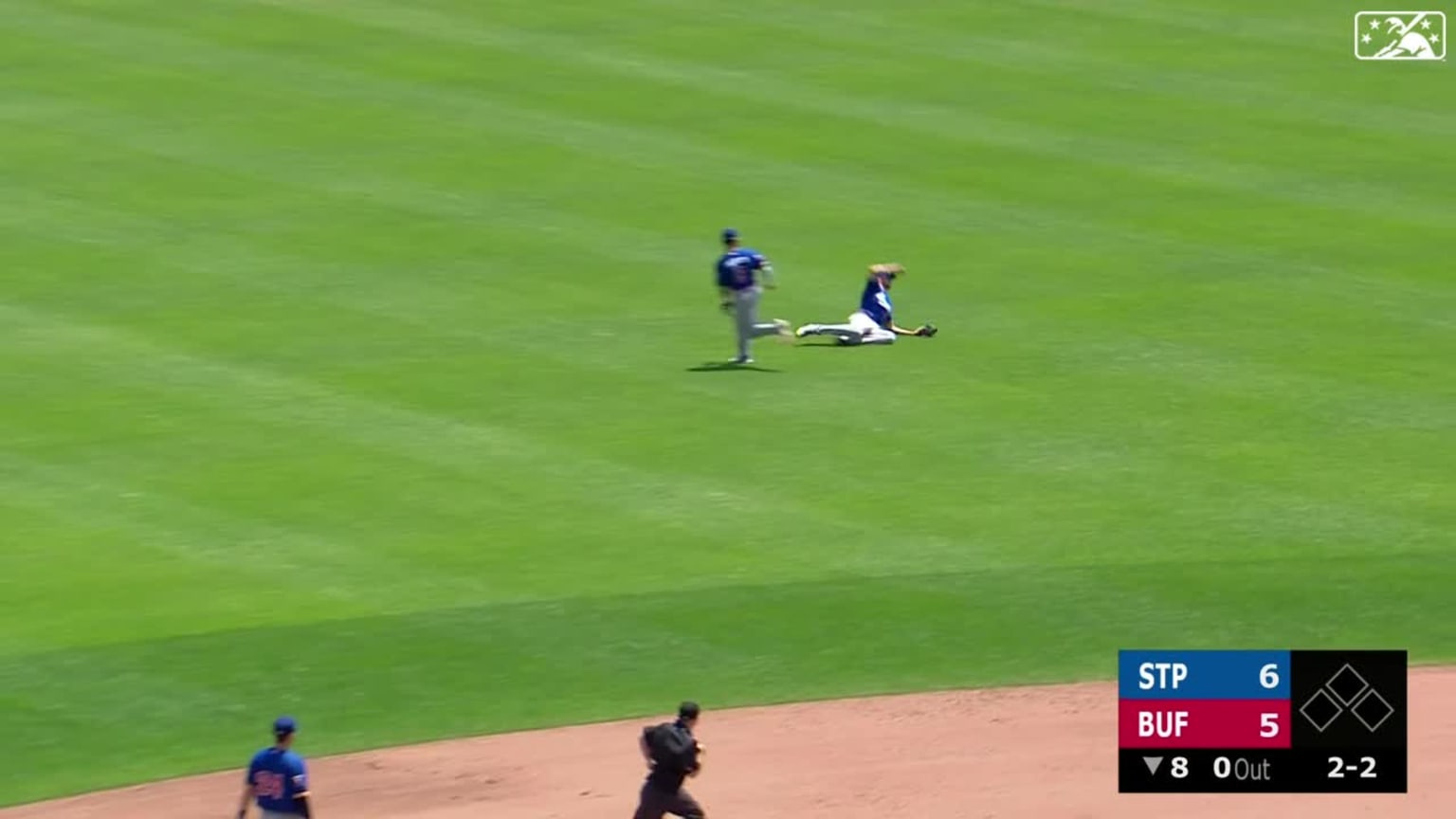 Matt Wallner slides in left field during the 8th | 06/01/2023 | MLB.com