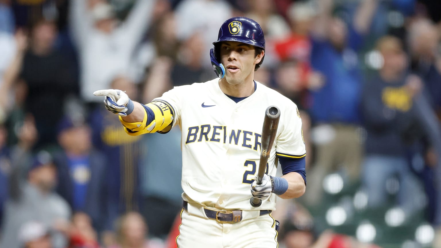 Christian Yelich is named the NL Player of the Week | 06/02/2025 | MLB.com