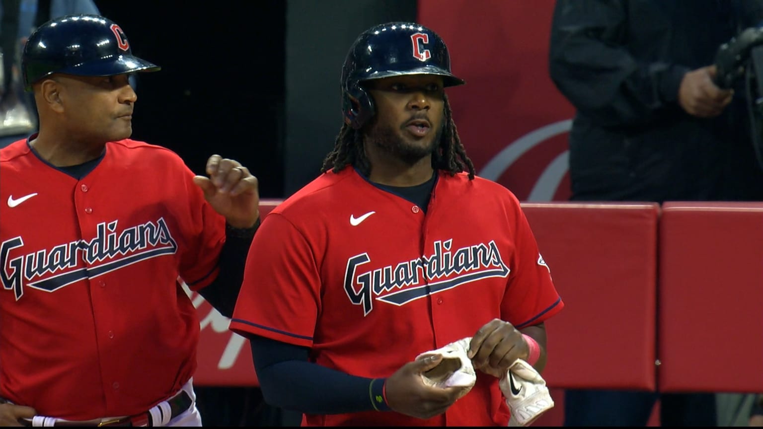 Josh Bell pulls an RBI single to right field | 05/13/2023 | Cleveland ...