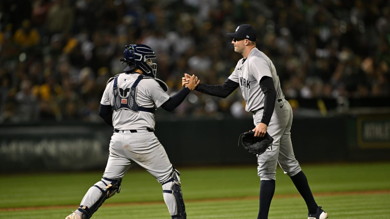 Tim Mayza secures the 10-0 win | 09/21/2024 | New York Yankees