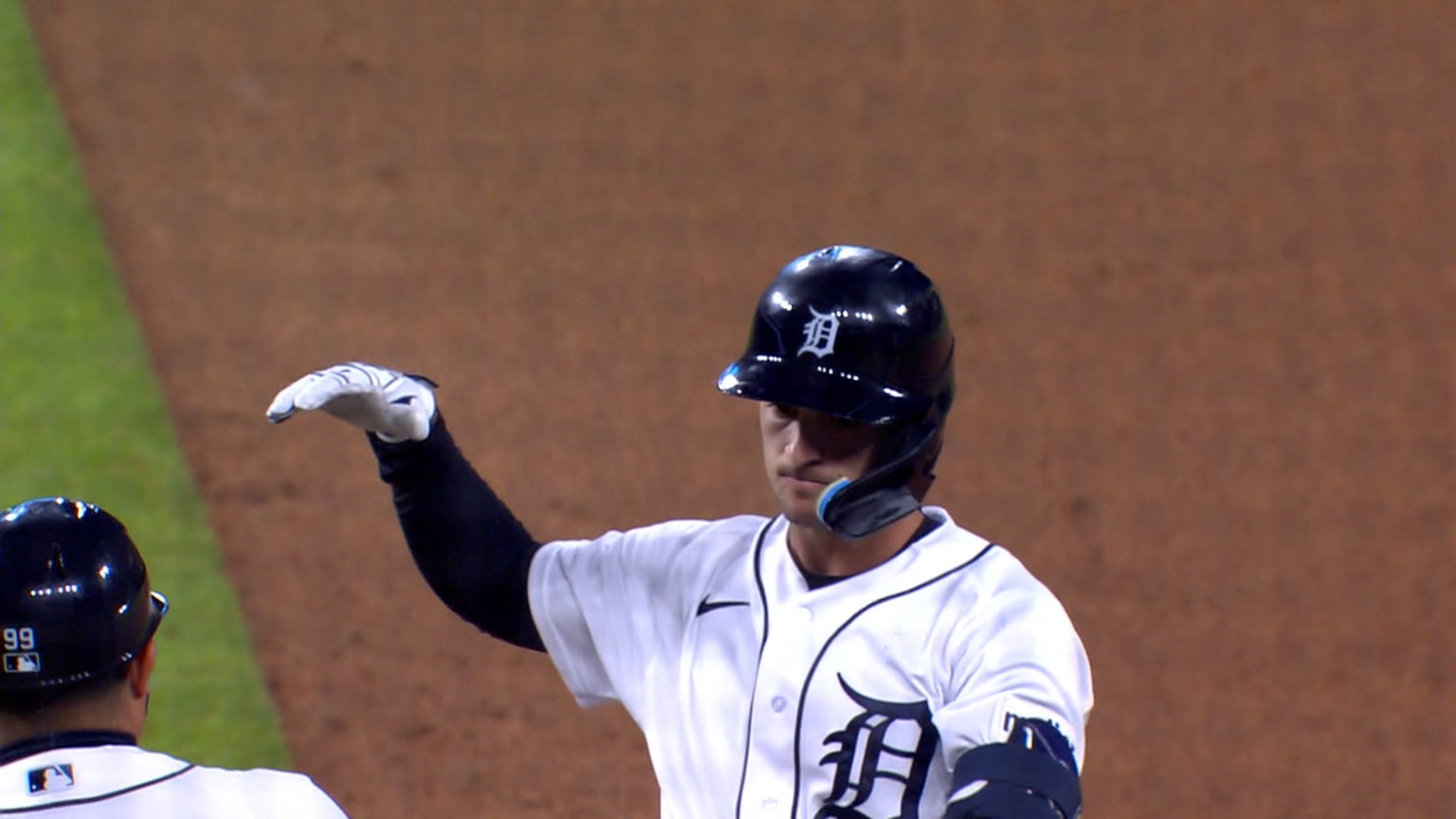 Zack Short smacks a two-run single up the middle | 05/25/2023 | Detroit ...