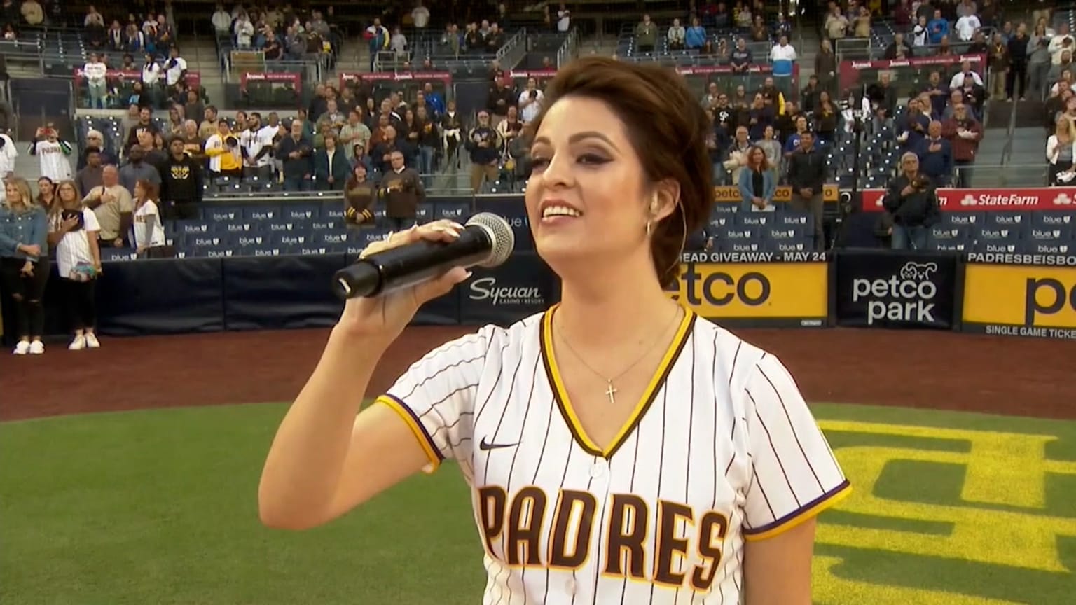 5/10/22 National Anthem | 05/10/2022 | MLB.com