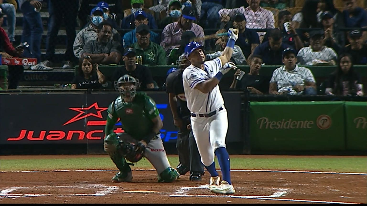 Ramón Hernández belts a grand slam to left field | 12/09/2022 | MLB.com