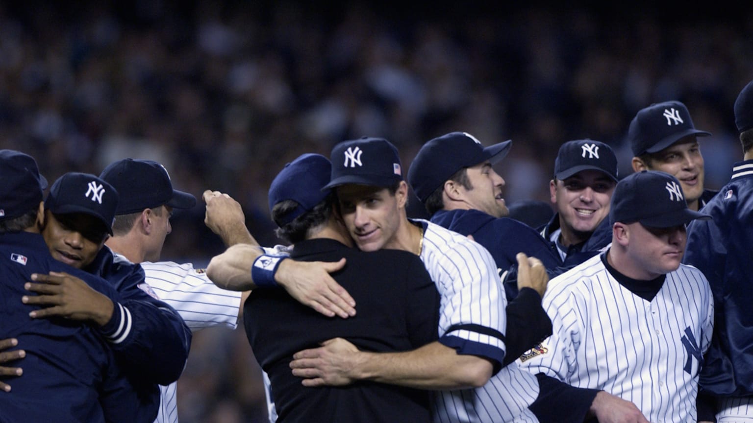 2001 ALCS Gm5: Yankees advance to World Series | 10/22/2001 | Seattle ...