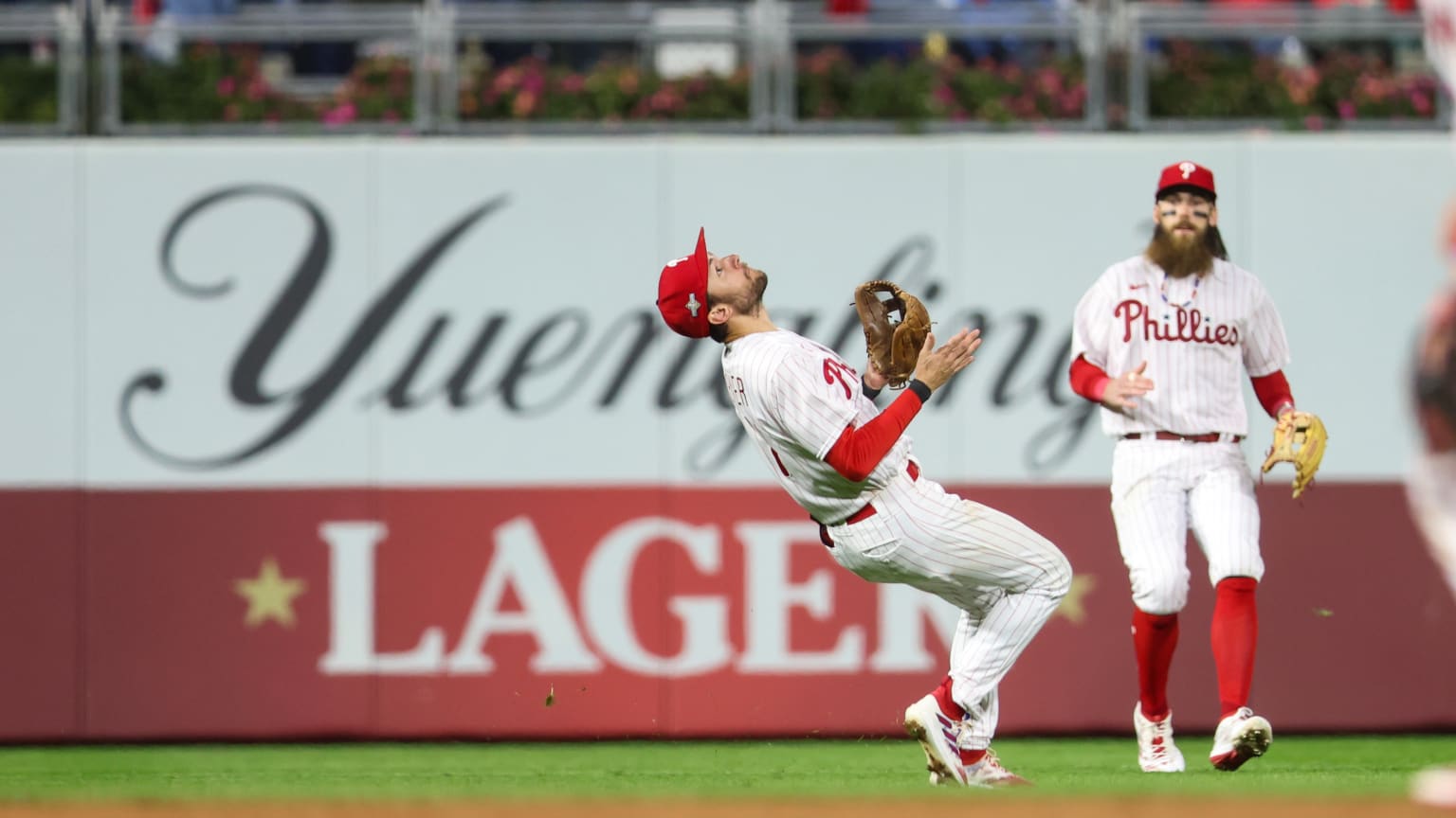 Trea Turner makes a great over-the-shoulder catch | 10/24/2023 ...
