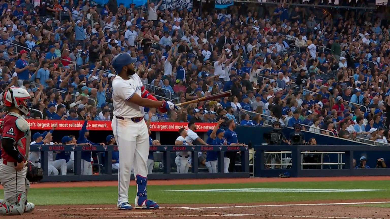 Guerrero Jr. produce tres en la victoria de Azulejos | 17/06/2025 | Los ...