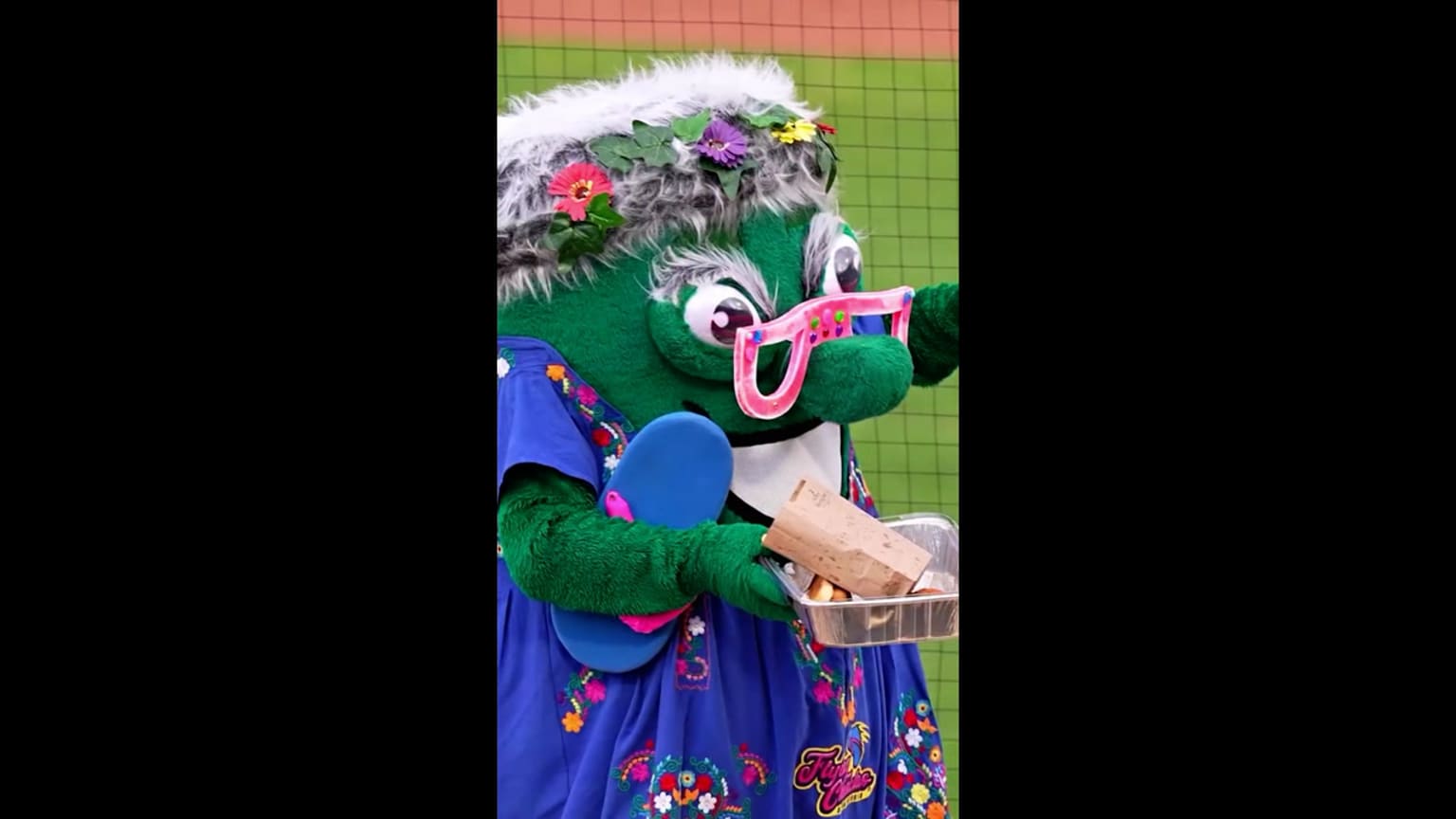 TAP: Classic Mamapeño and Ballapeño hijinks! | 06/02/2026 | MLB.com