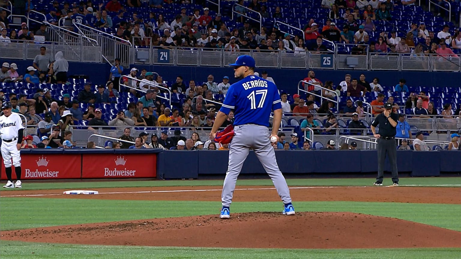 José Berríos strikes out four against the Blue Jays | 06/19/2023 | Toronto Blue Jays