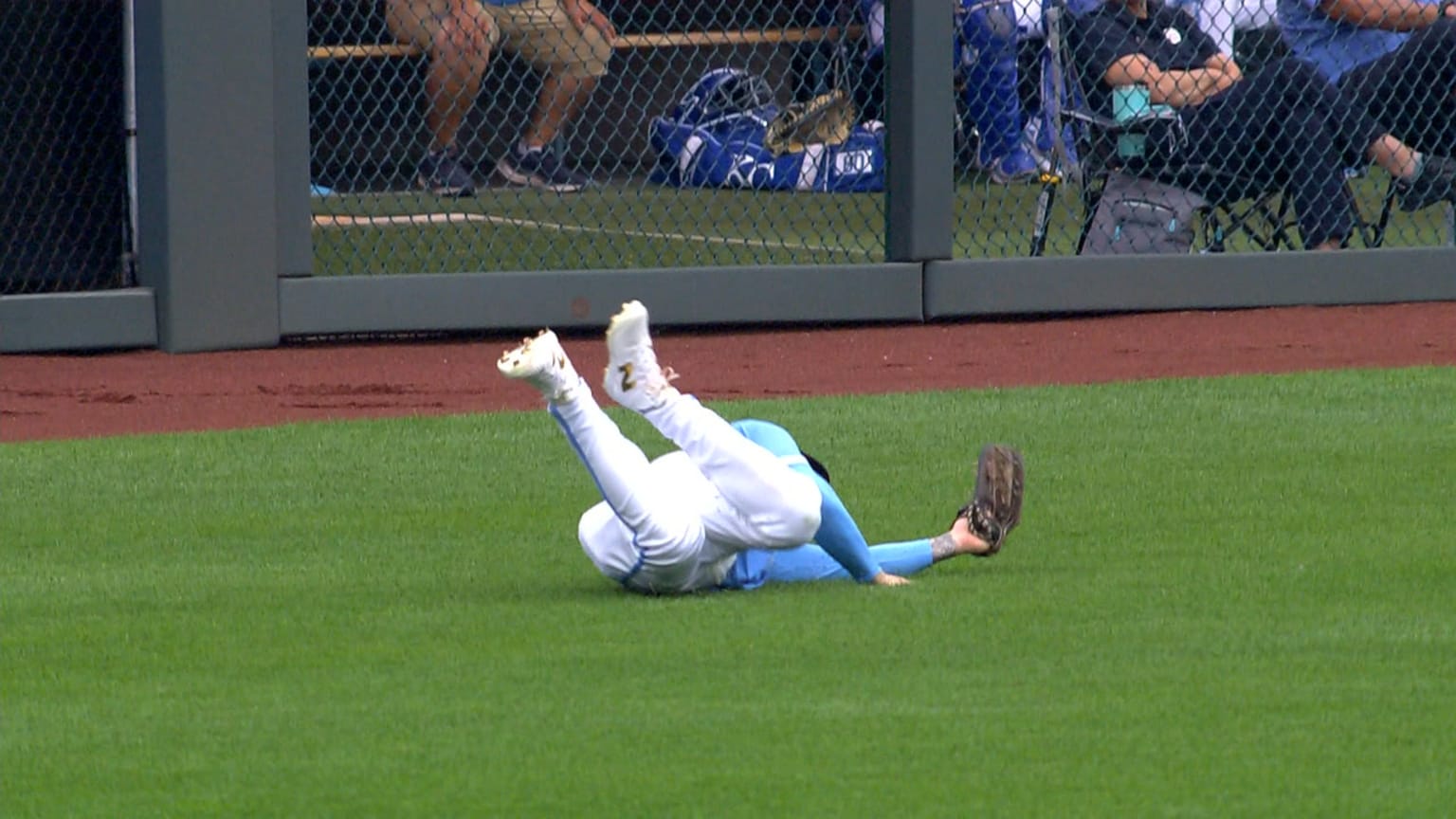 Kyle Isbel's impressive diving catch | 07/28/2024 | Kansas City Royals