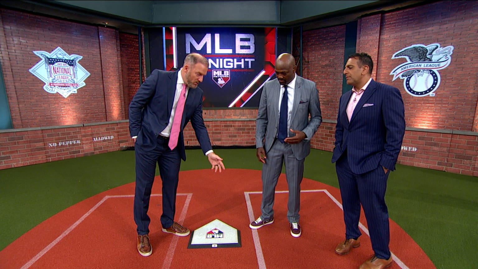 MLB Tonight discusses how to properly tag runners | 06/02/2023 ...