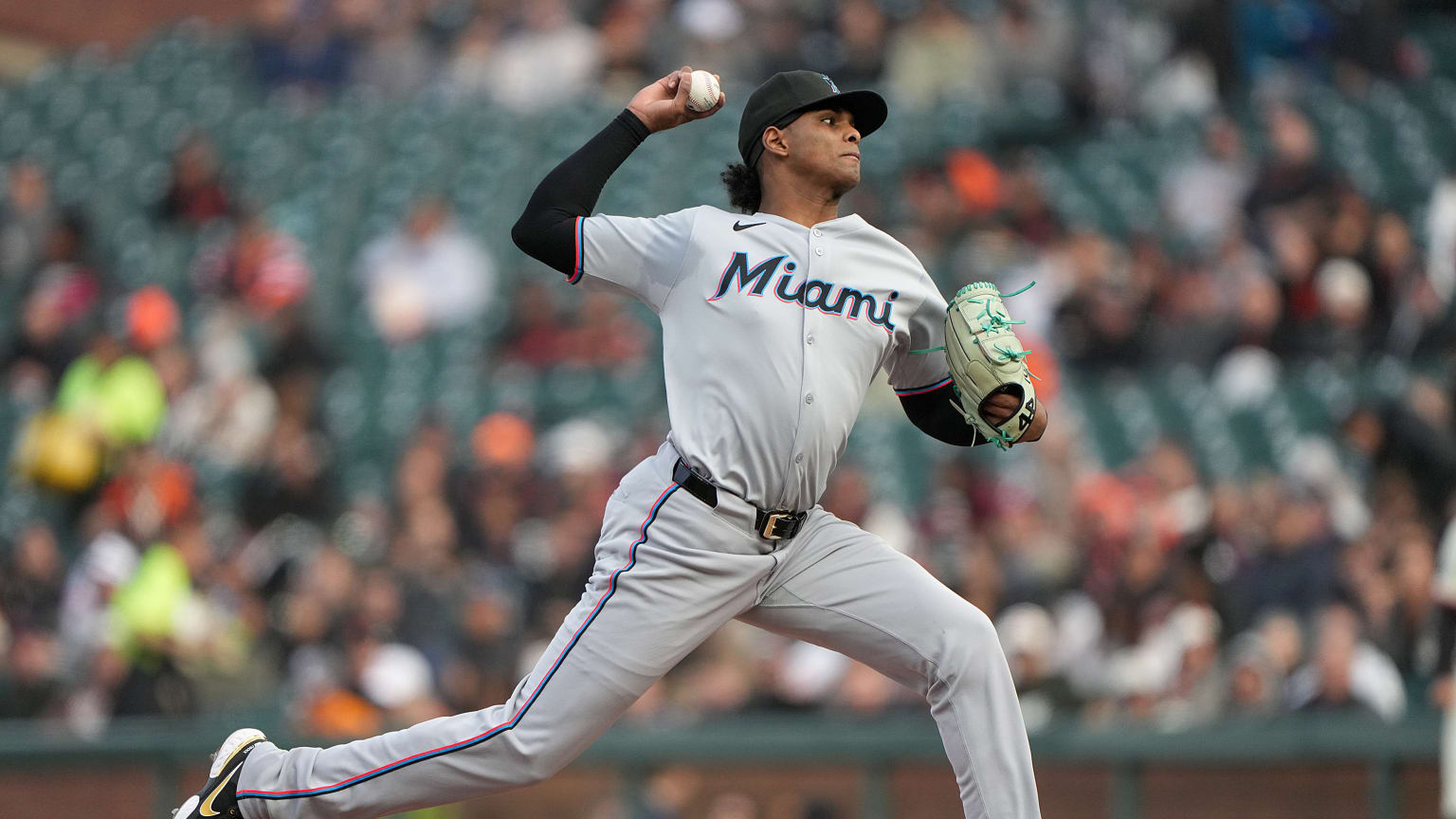 Edward Cabrera strikes out six Giants | 06/25/2025 | Miami Marlins
