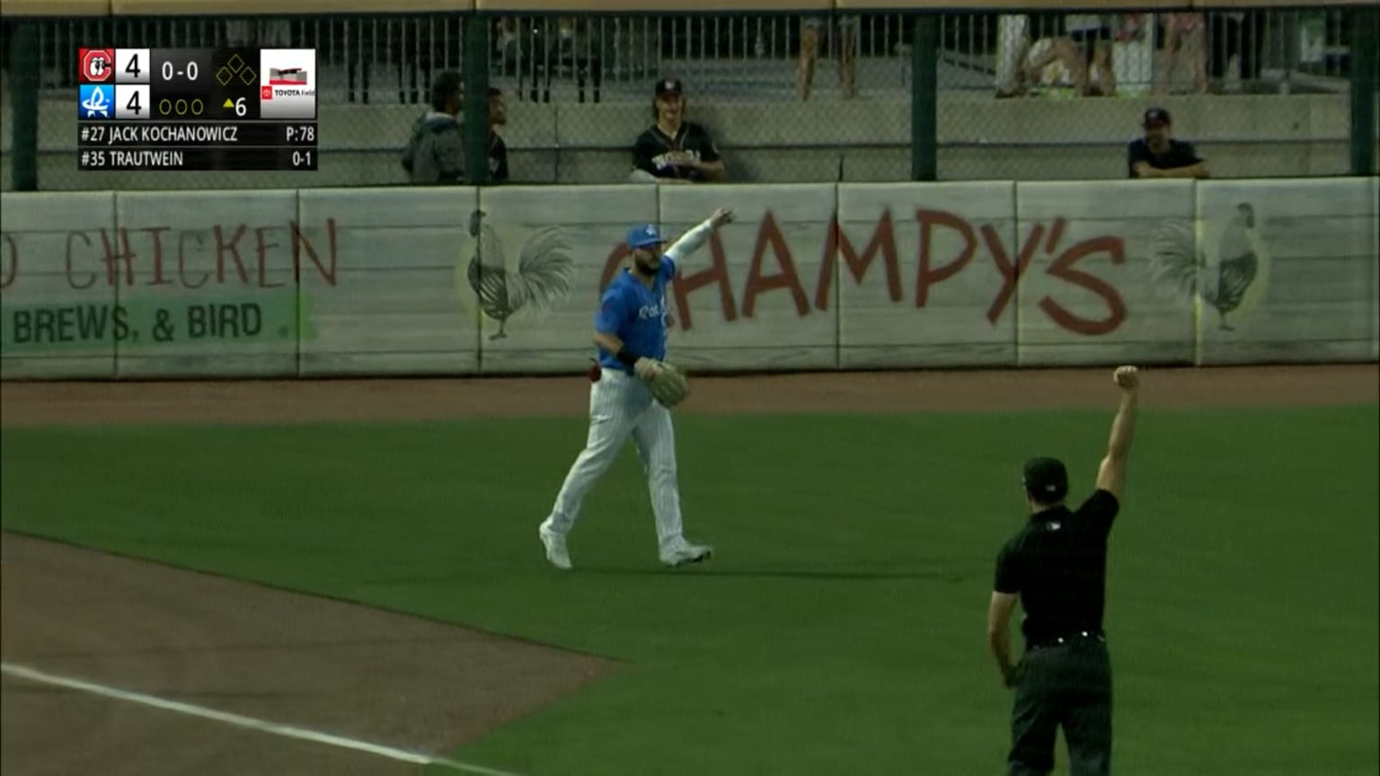 Orlando Martinez makes a stellar catch in foul ground | 07/08/2023 ...