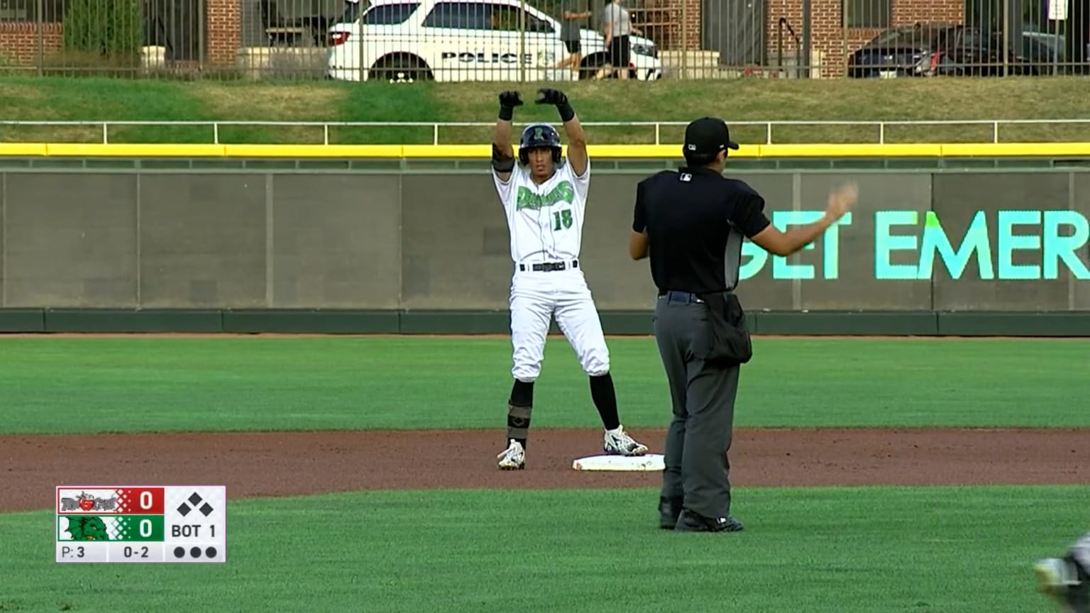 No. 3 Reds prospect Edwin Arroyo picks up three hits | 09/07/2023 | MLB.com