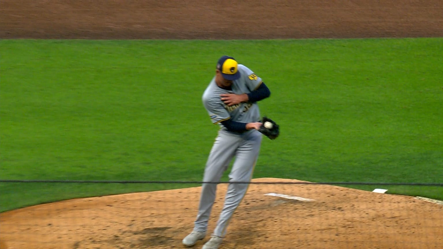 Bryan Hudson makes awkward play for out | 07/20/2024 | MLB.com