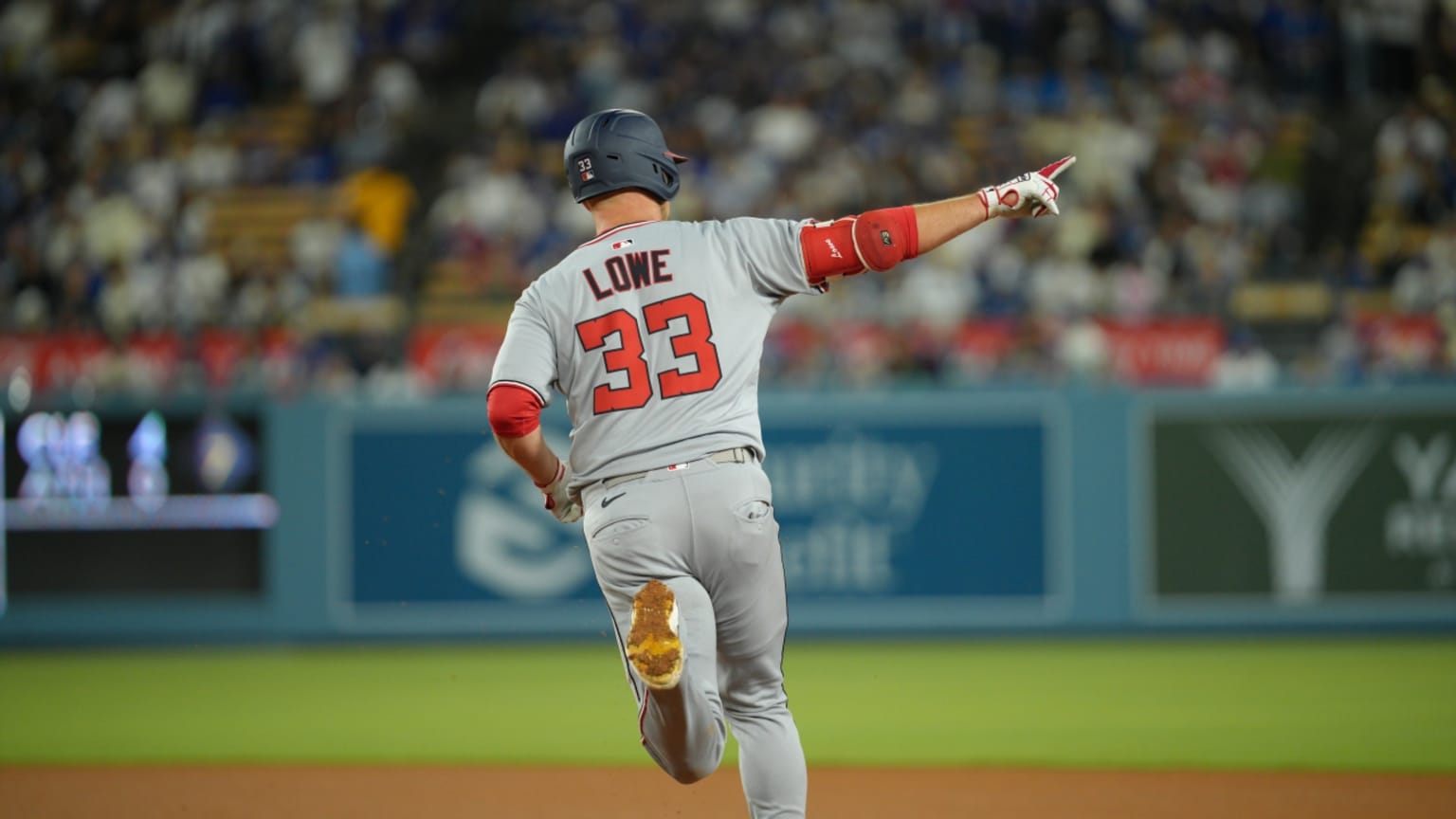 Nathaniel Lowe's second homer of the game (12) | 06/21/2025 | MLB.com