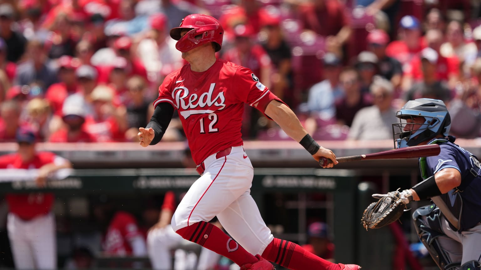 Friedl scores from second on Hays' infield single | 07/27/2025 ...
