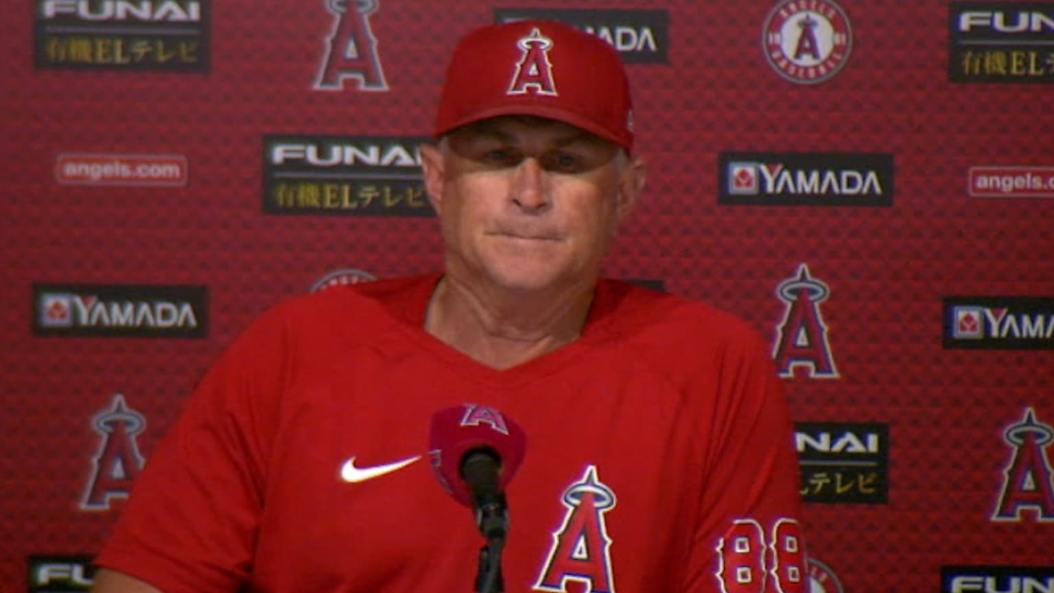 Phil Nevin talks about tough loss against the Astros | 09/04/2022 | Los ...