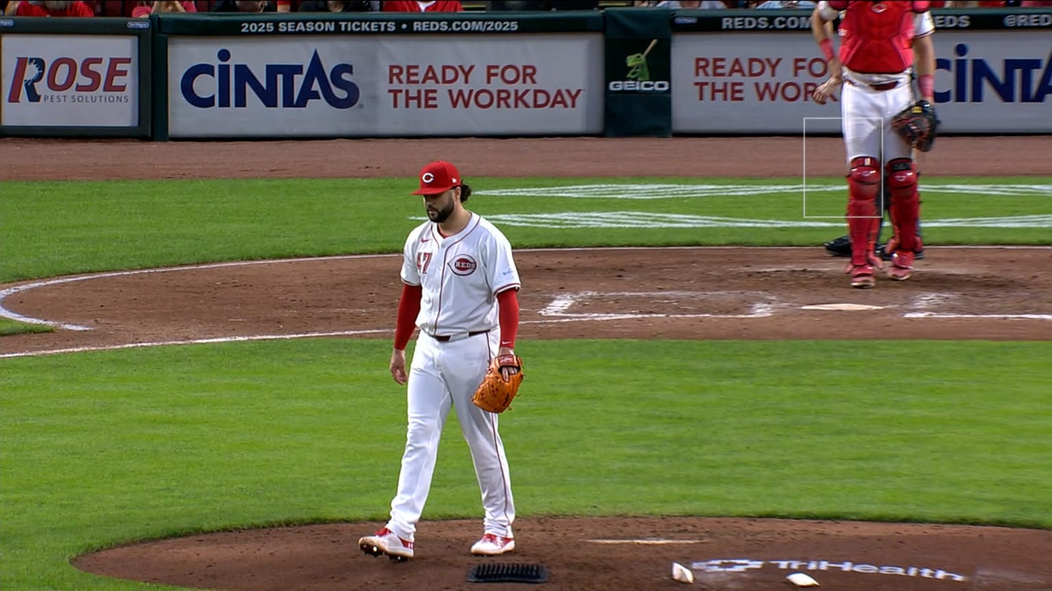 Jakob Junis K's Whit Merrifield | 09/18/2024 | Cincinnati Reds