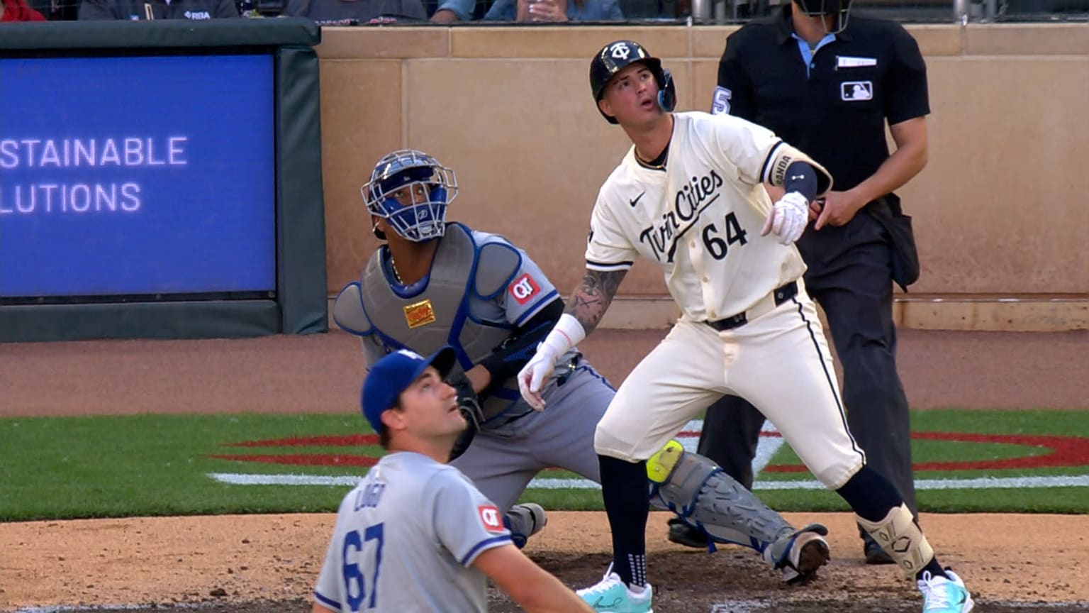 Jose Miranda plates Willi Castro with a sacrifice fly | 05/29/2024 ...