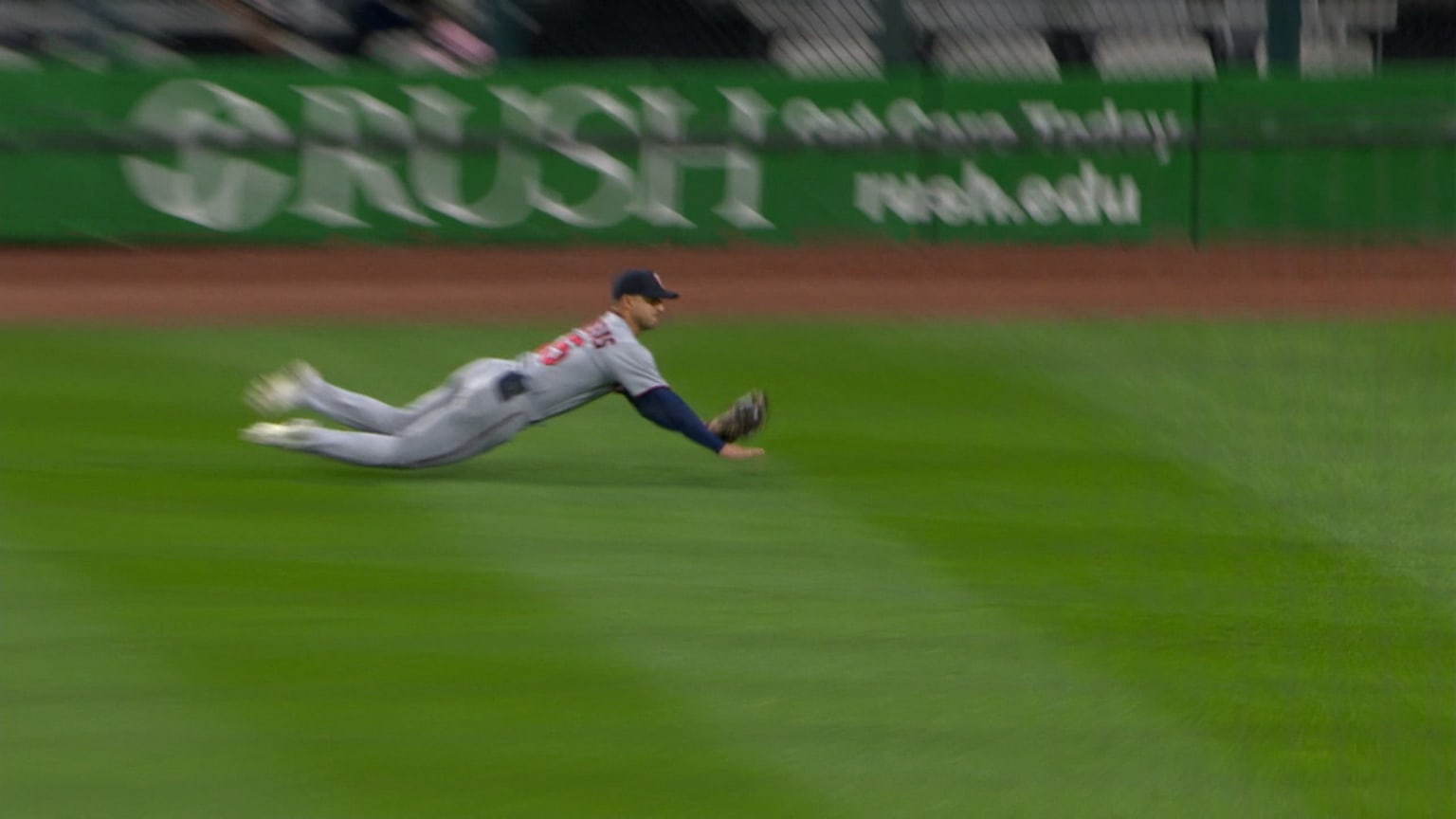 Mark Contreras makes a diving catch in the 1st inning | 10/03/2022 ...