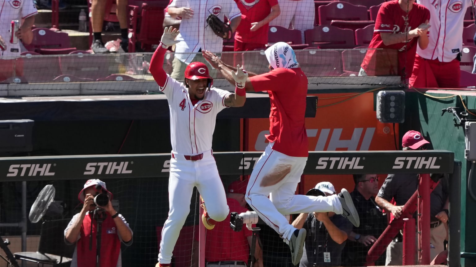 Santiago Espinal's walk-off single | 09/01/2024 | Cincinnati Reds