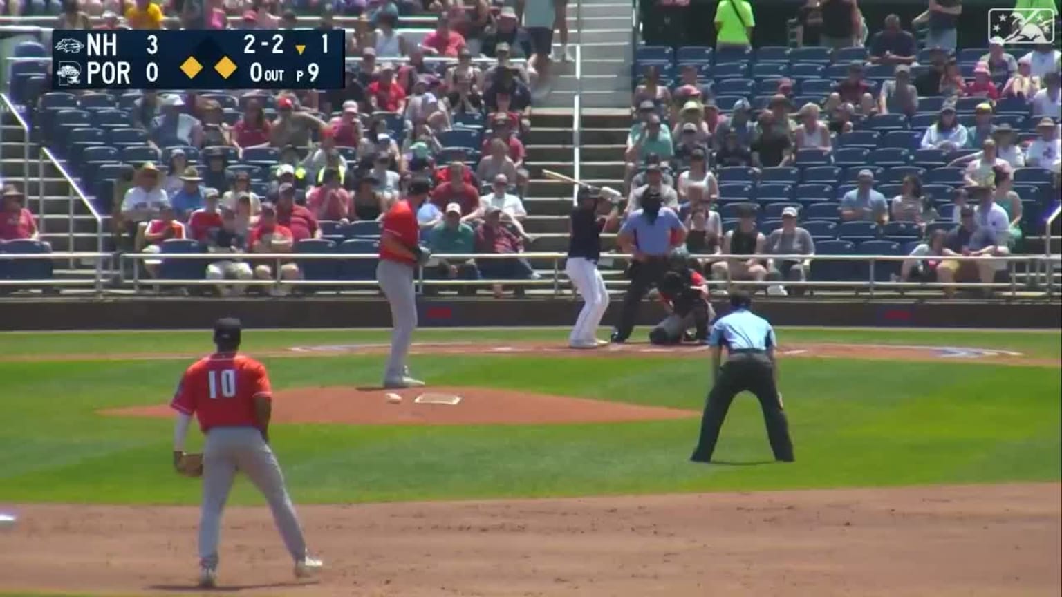 Niko Kavadas smacks a three-run homer to center field | 05/28/2023 ...