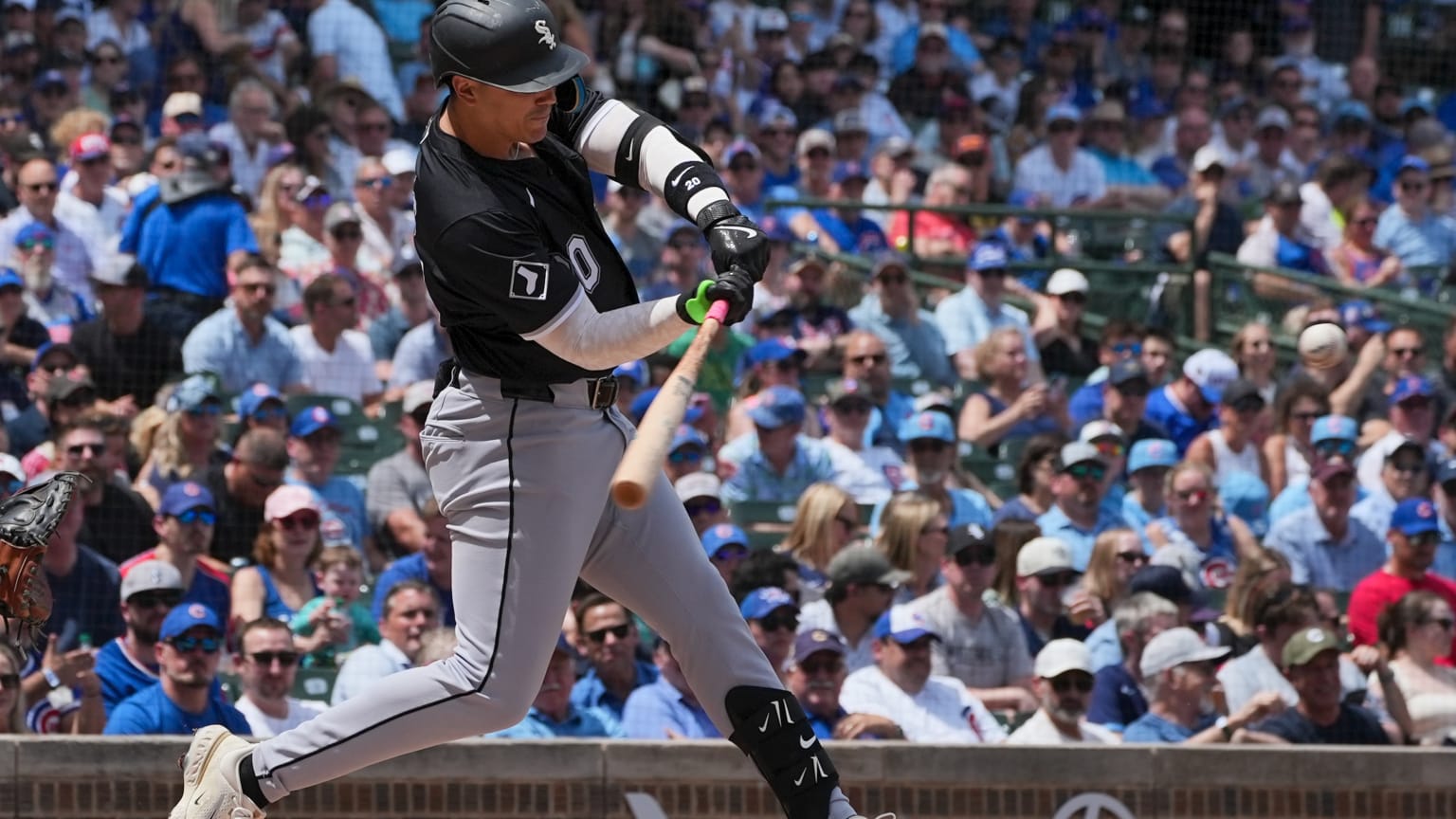 Miguel Vargas is named AL Player of the Week | 05/19/2025 | MLB.com
