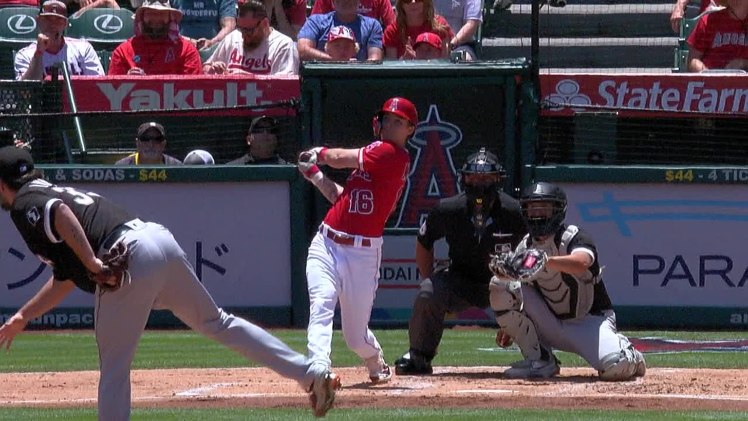 Mickey Moniak homers to right field in the bottom 1st | 06/29/2023 ...
