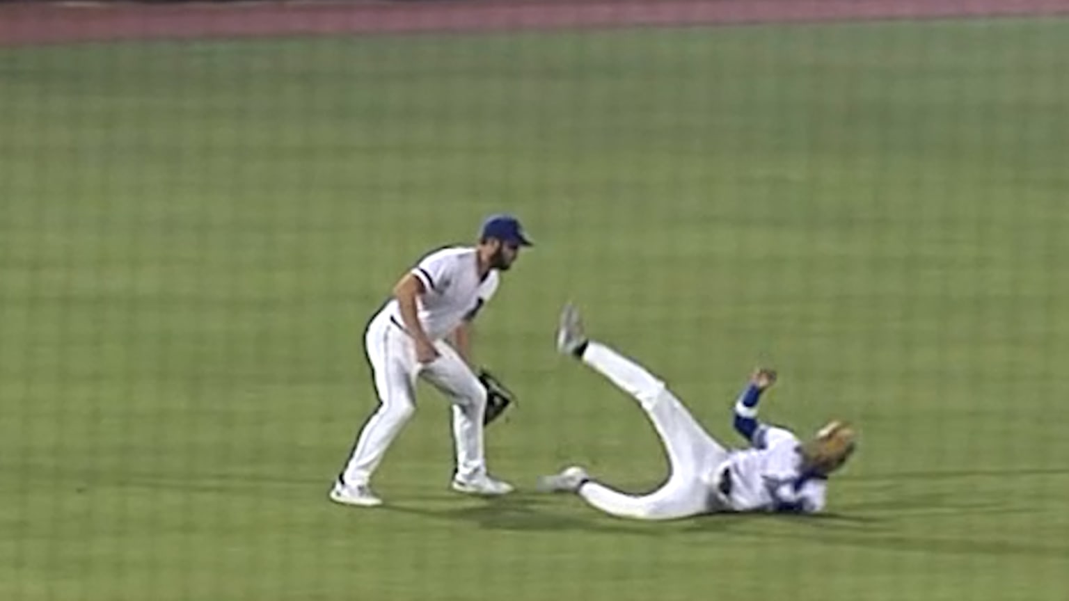 Chandler Simpson's sliding grab | 04/02/2025 | MLB.com