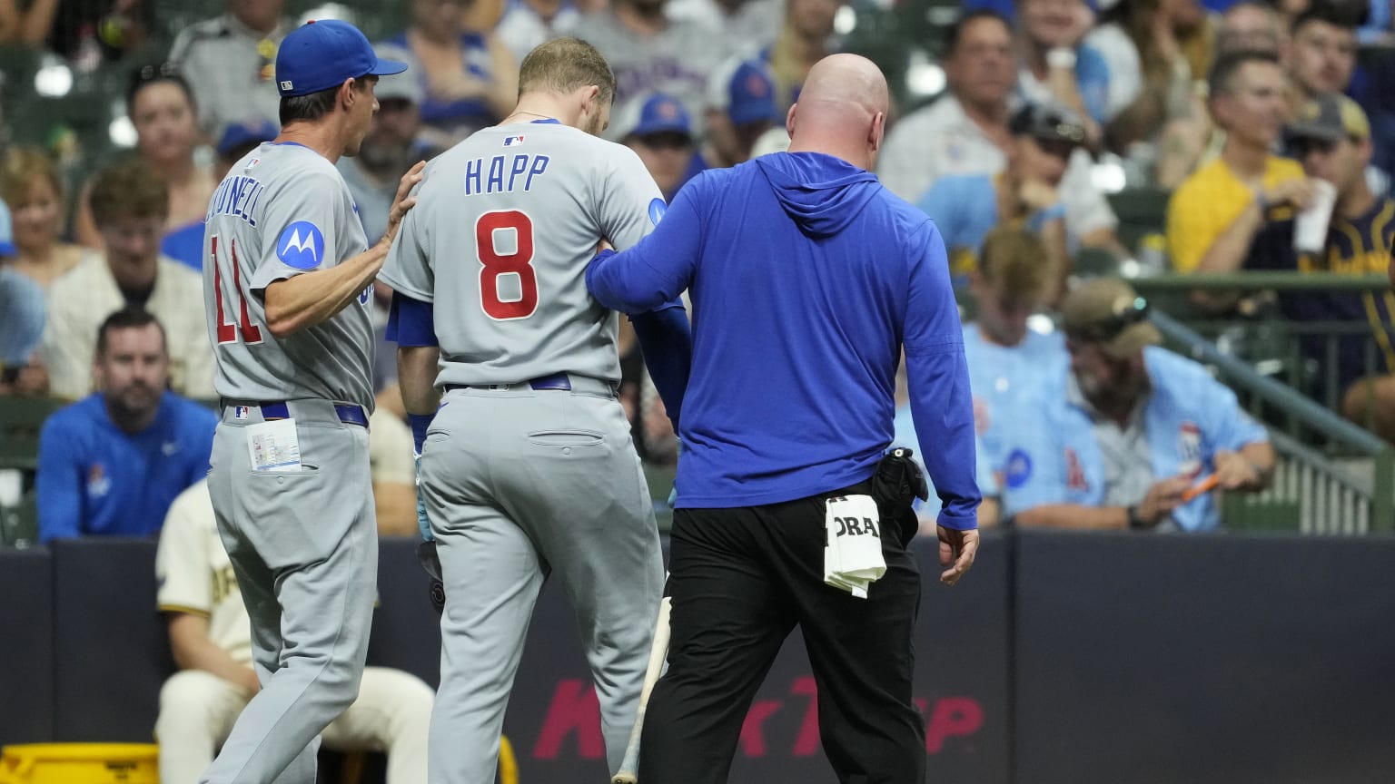 Ian Happ leaves the game with an injury | 07/29/2025 | MLB.com