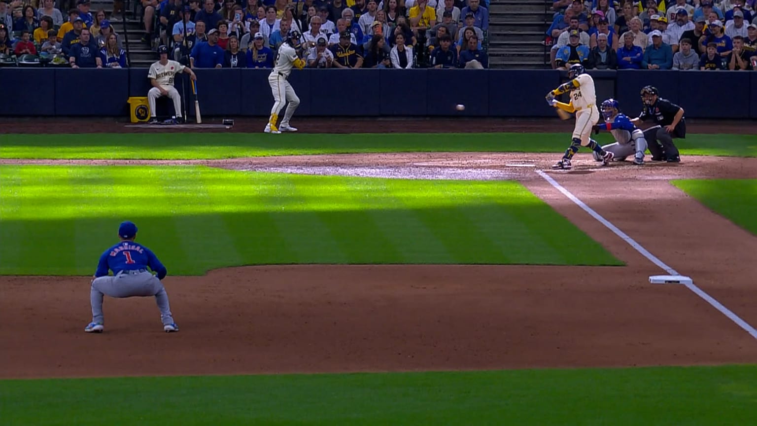 Sal Frelick scores on fielding error | 05/27/2024 | Milwaukee Brewers