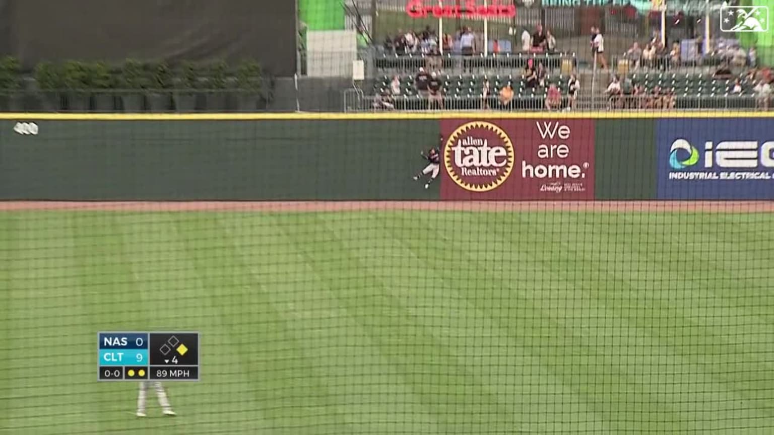Roller leaps to make a catch at the wall in center | 09/16/2023 ...