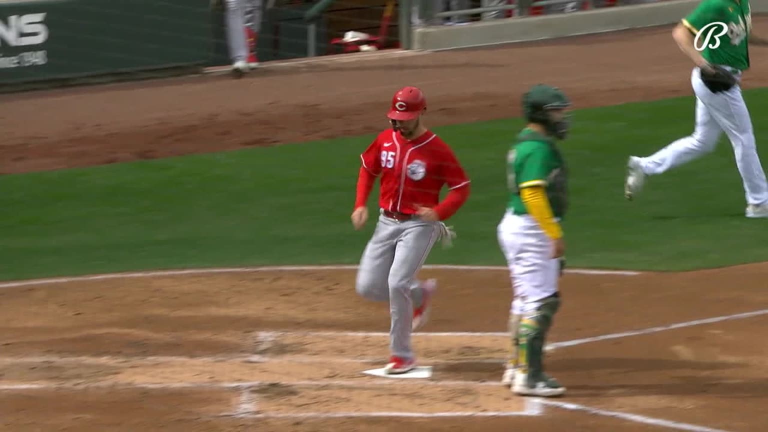 Cincinnati's five-run 2nd inning gives them a 6-0 lea | 03/05/2023 ...