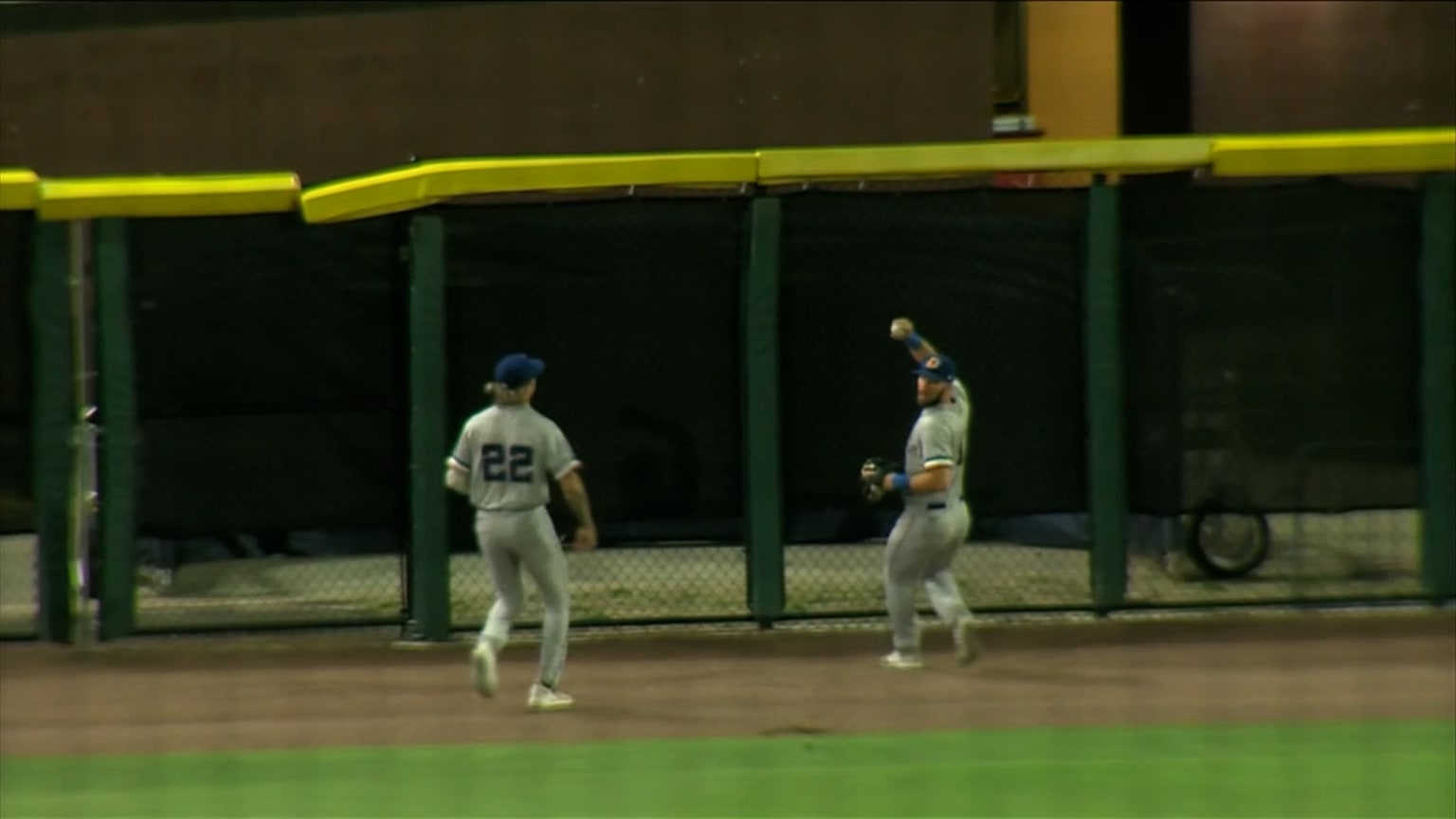 Tristan Peter's incredible over-the-shoulder catch | 06/01/2024 | Tampa ...
