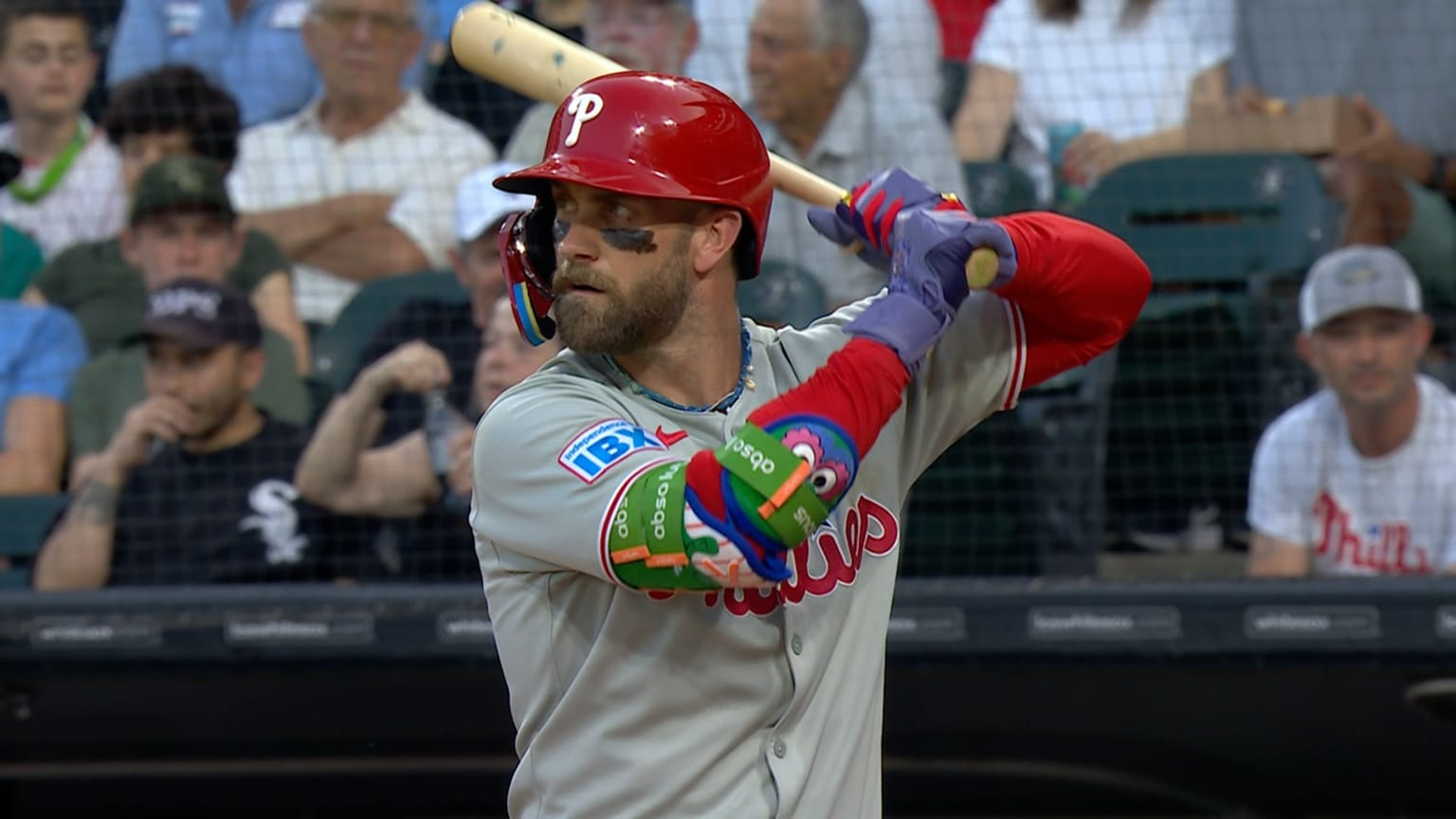 Bryce Harper leads off 5th with infield single | 07/29/2025 ...