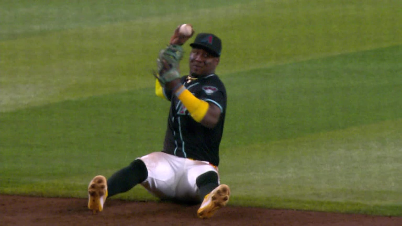 Geraldo Perdomo's nice play | 07/12/2024 | MLB.com