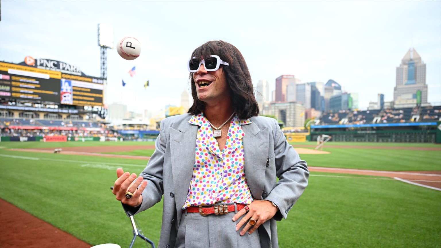 Mr. Fantasy throws out the first pitch for Pirates | 06/09/2026 ...