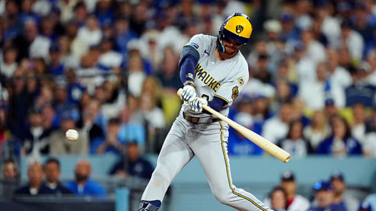 Brice Turang's RBI fielder's choice | 10/17/2025 | MLB.com