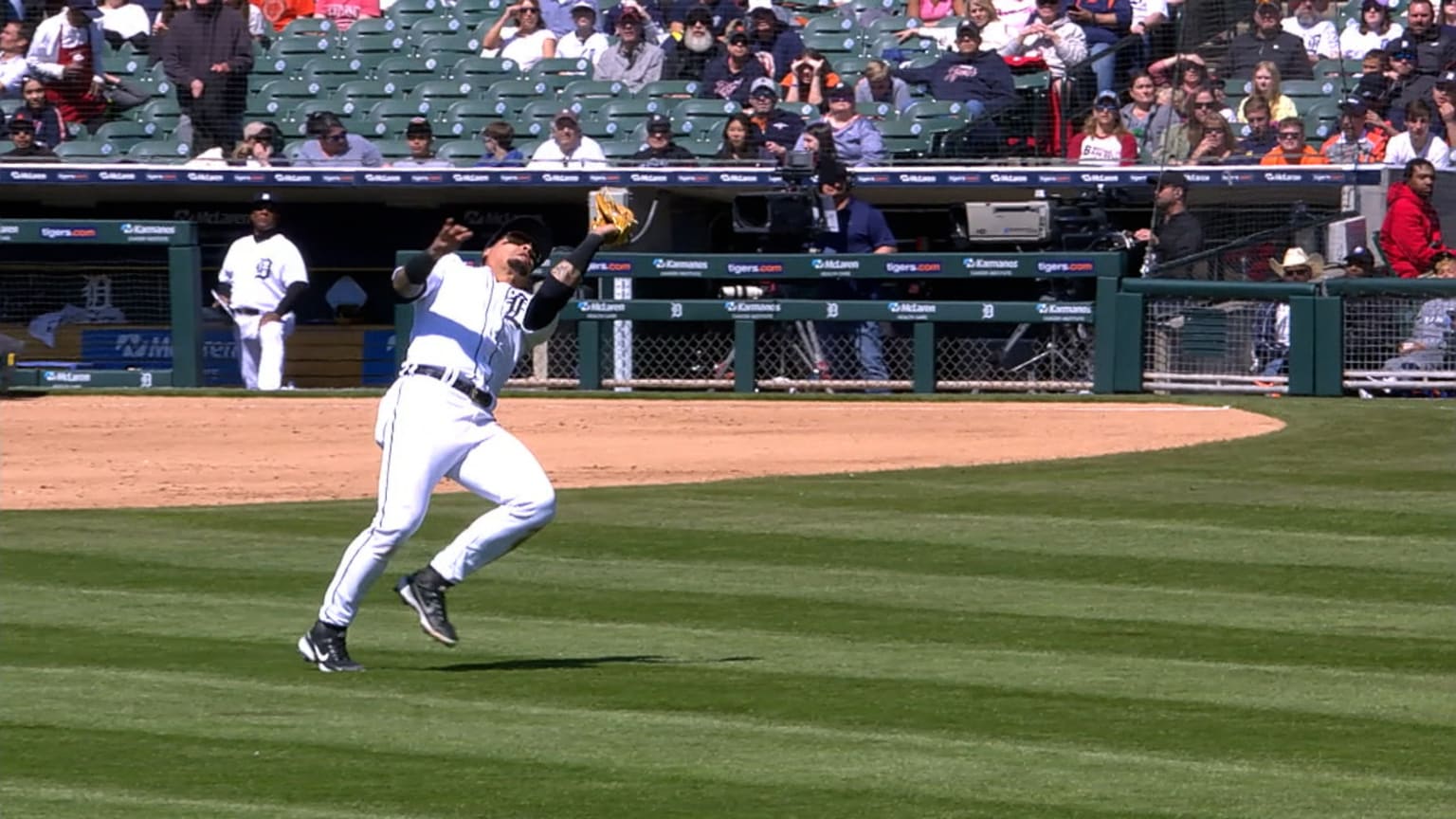 Javier Báez makes the basket catch in the 5th inning | 04/09/2023 ...