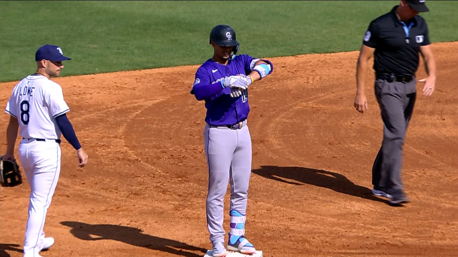 Ezequiel Tovar impulsa con doble en el 3ro | 28/03/2025 | Los Rockies ...