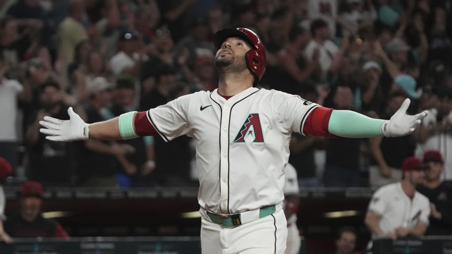 Eugenio Suárez is named NL Player of the Week | 04/28/2025 | MLB.com