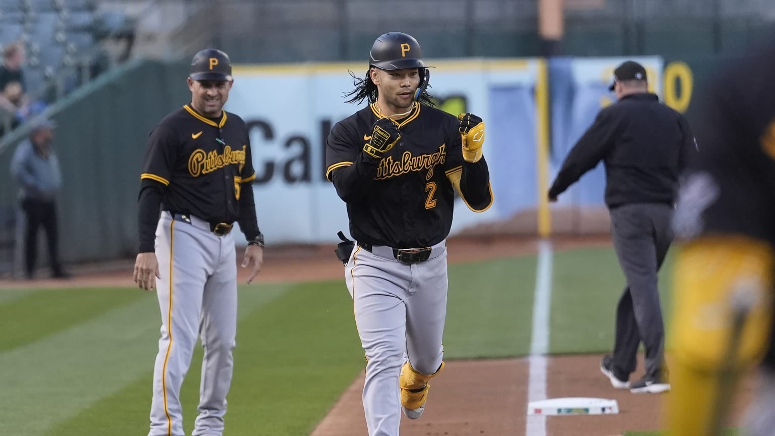 Connor Joe's solo home run (3) | 04/30/2024 | Pittsburgh Pirates