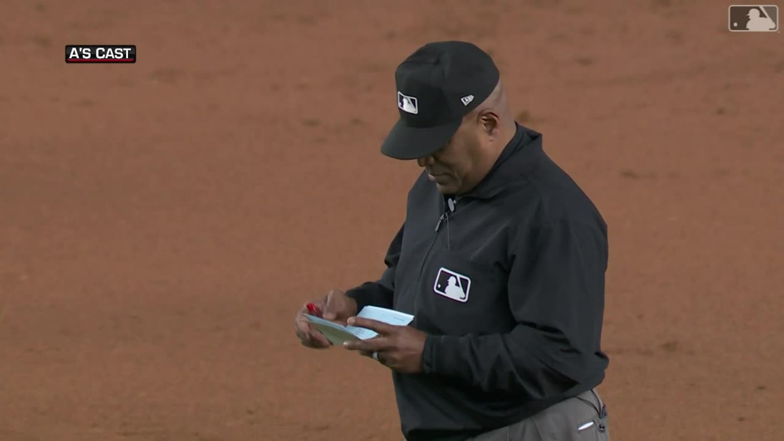 Laz Diaz gets hit by a pitch in the top of the 7th | 05/09/2023 | MLB.com