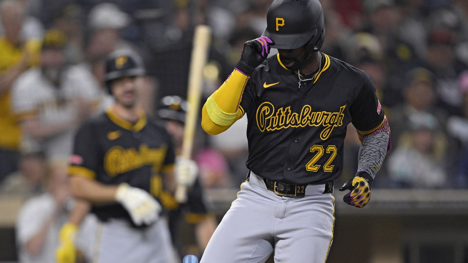 Andrew McCutchen's solo home run (4) | 05/31/2025 | MLB.com