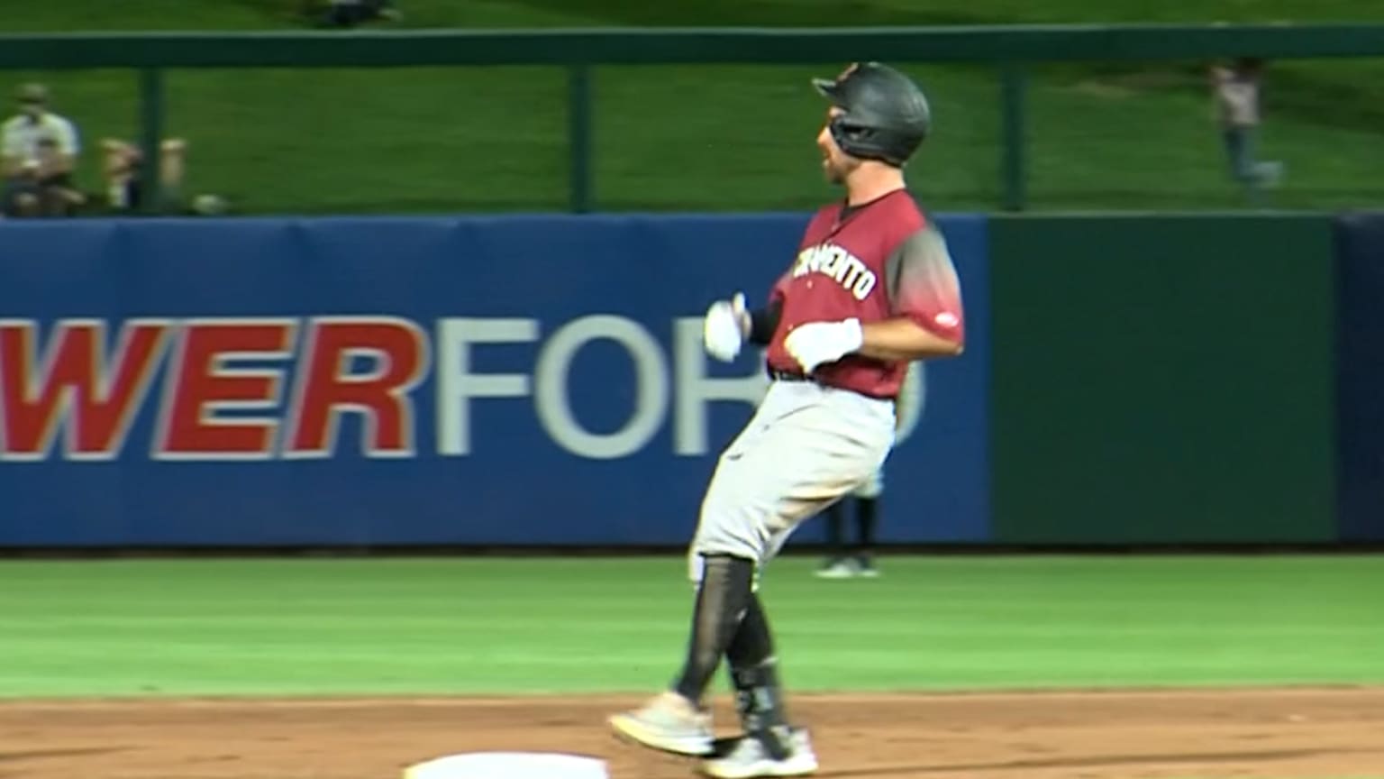 Donovan Walton's four-hit performance | 08/07/2024 | MLB.com