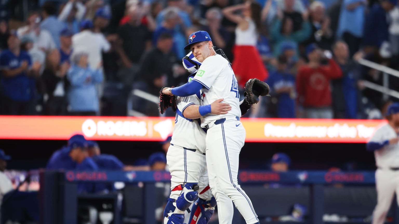 Bowden Francis gets the final out in Blue Jays' win | 06/27/2024 ...